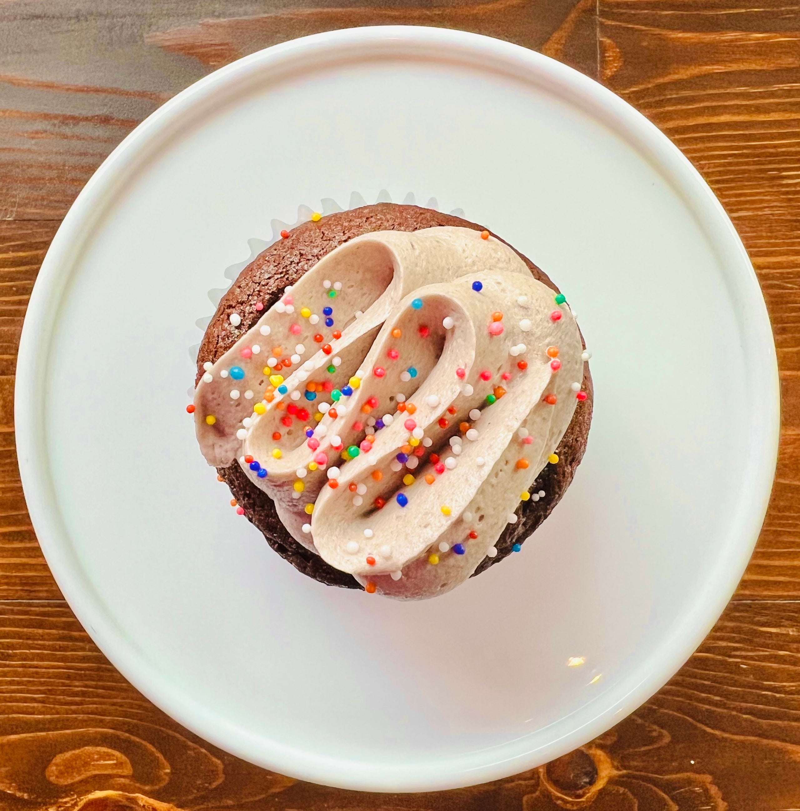Cookies & Cream Cupcakes | The Hungry Hero Dessert Co.